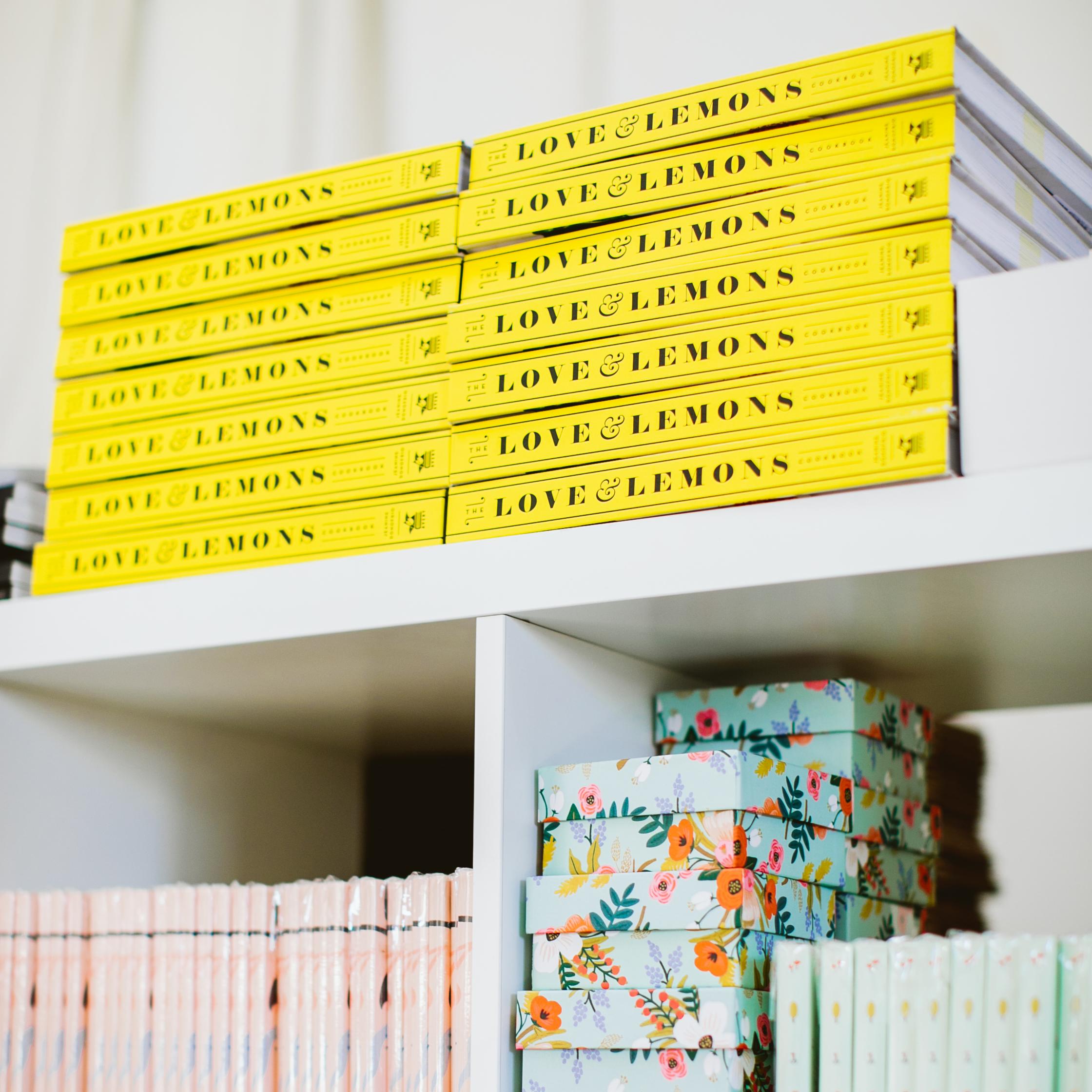 Books We Love (& Carry!) | BOXFOX